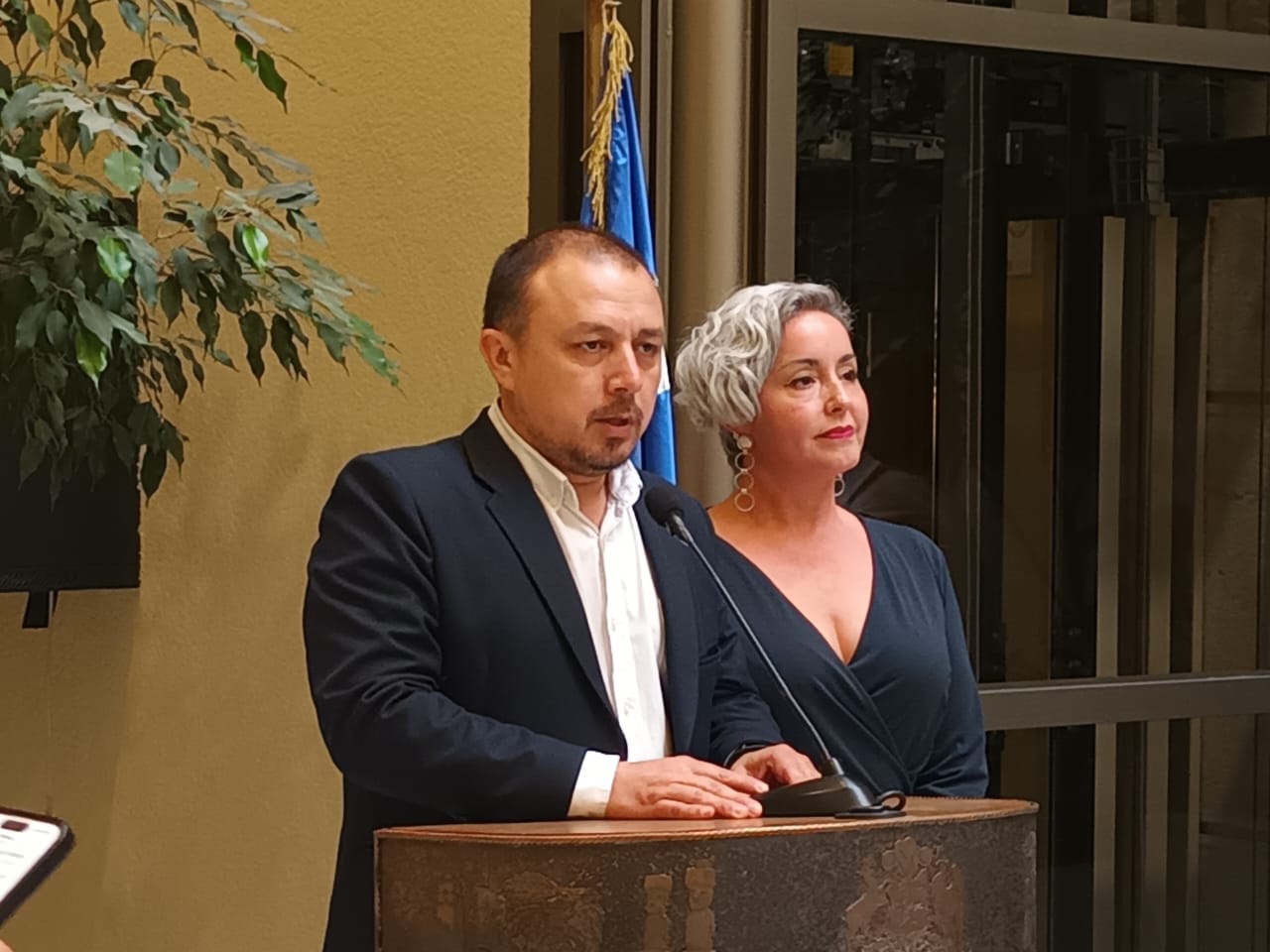 “La derecha hace un aprovechamiento oportunista de un crimen terrible ...